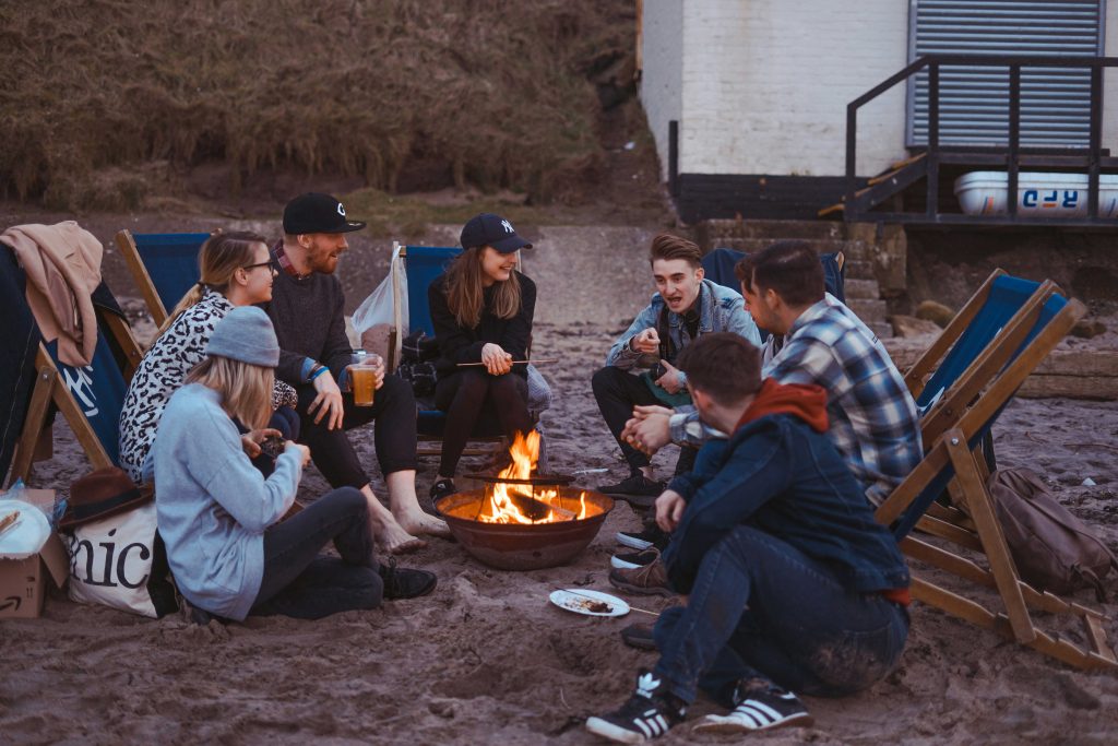 10 Therapist-Approved Ways to Set Boundaries Around Political ...